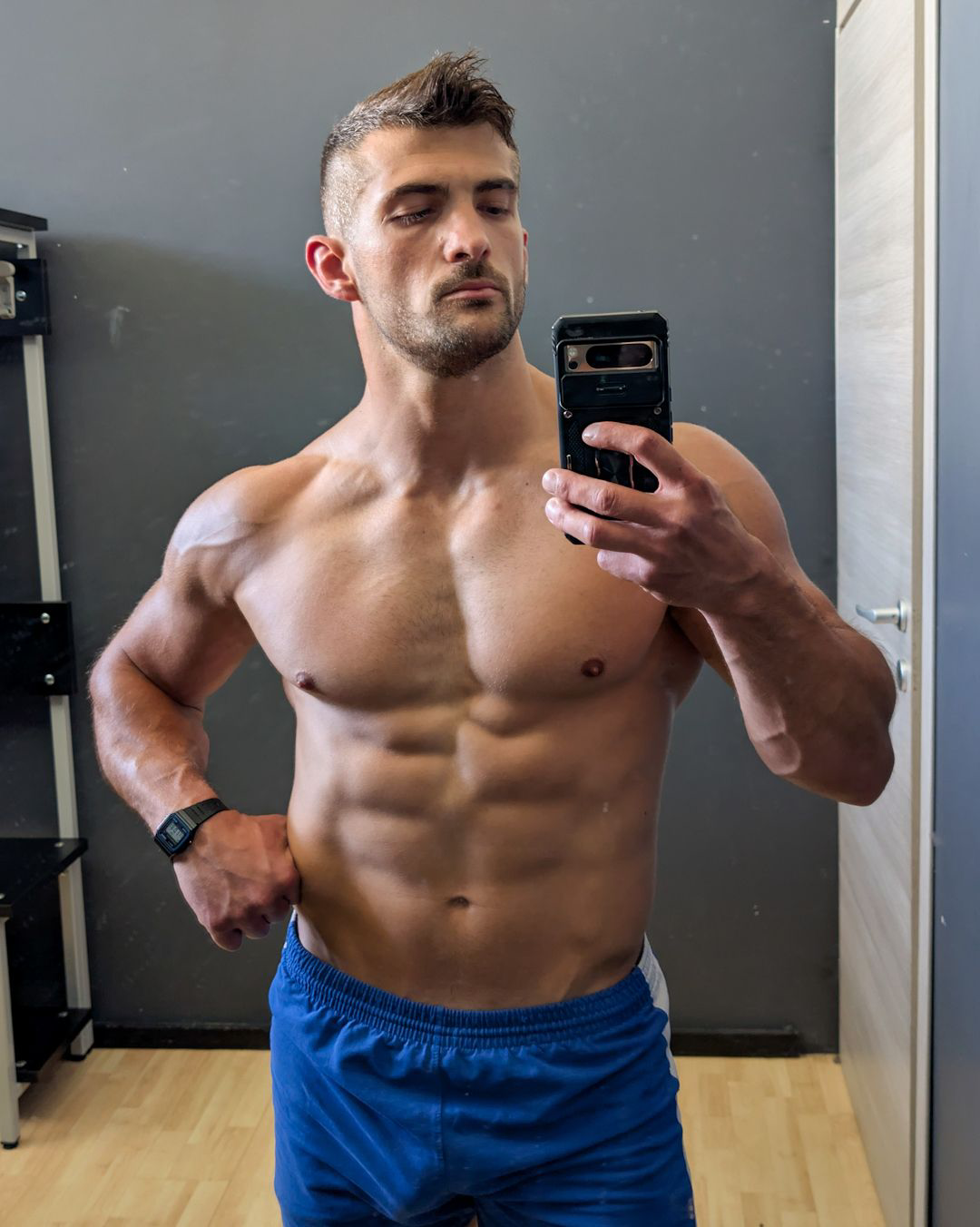 Eager Edoardo — Bulge Magazine